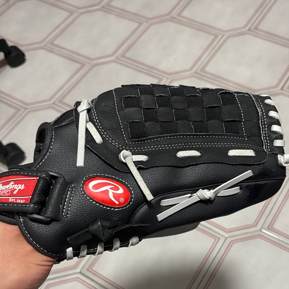 Rawlings | Accessories | Rawlings Black And White Leather Glove 4 Inch ...